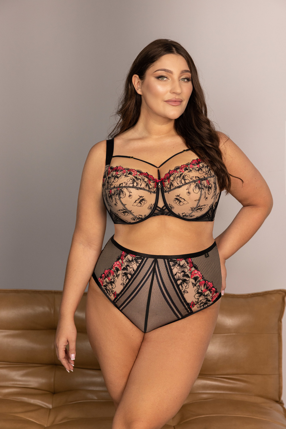 Bielizna damska, biustonosze, odzież nocna, plażowa, kąpielowa, sportowa - Produkty - Krisline